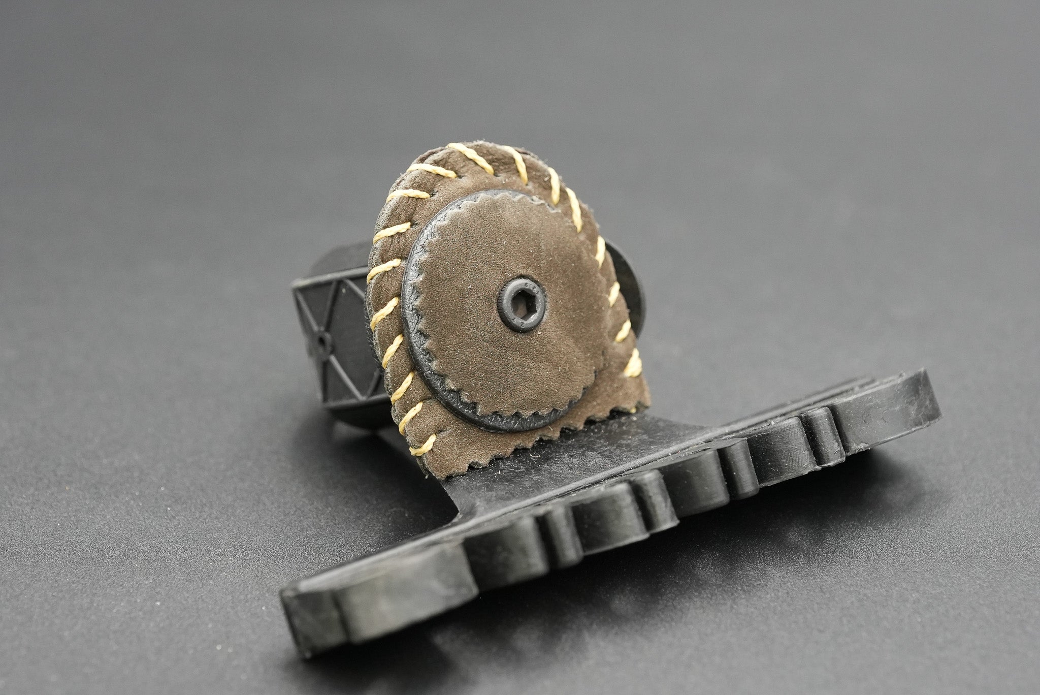 Limb Mount Quiver | 6 Arrow | Strap On | (Black or Brandy ...